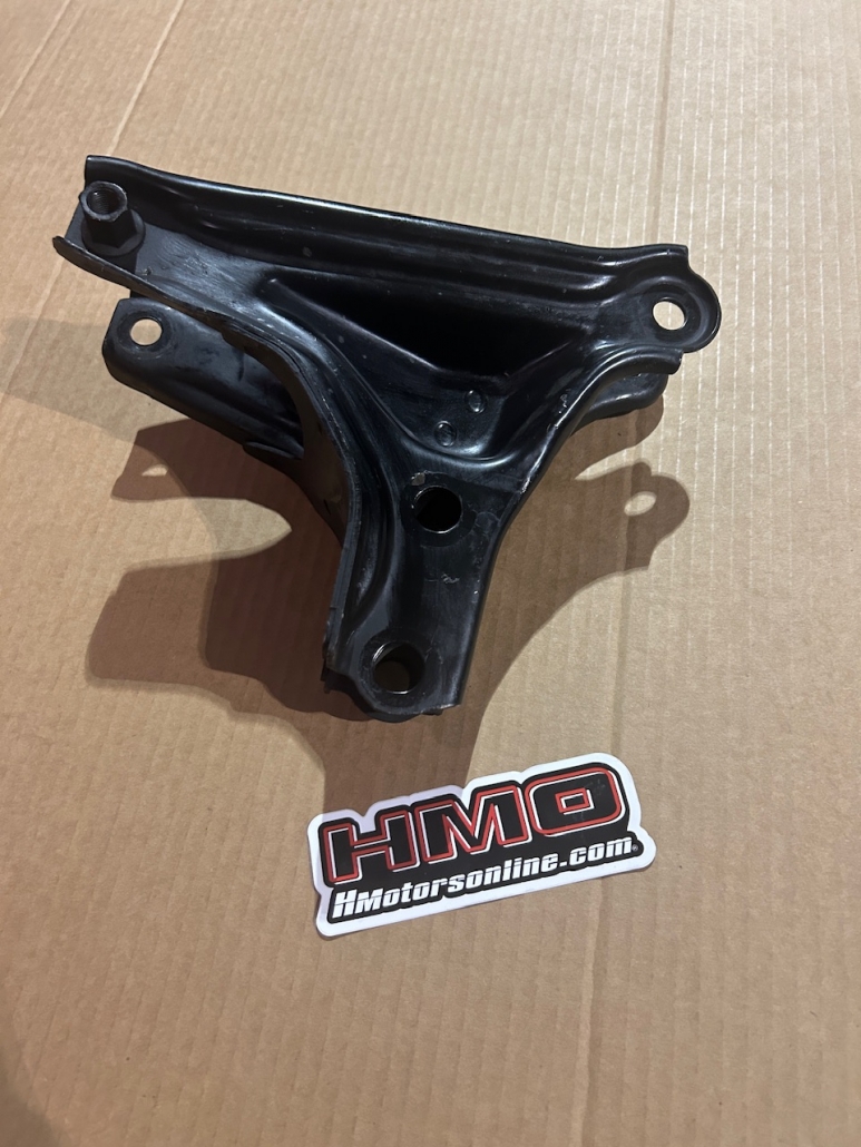 DC2 Integra 5 Speed Rear T Bracket (94-01) – HMotorsOnline