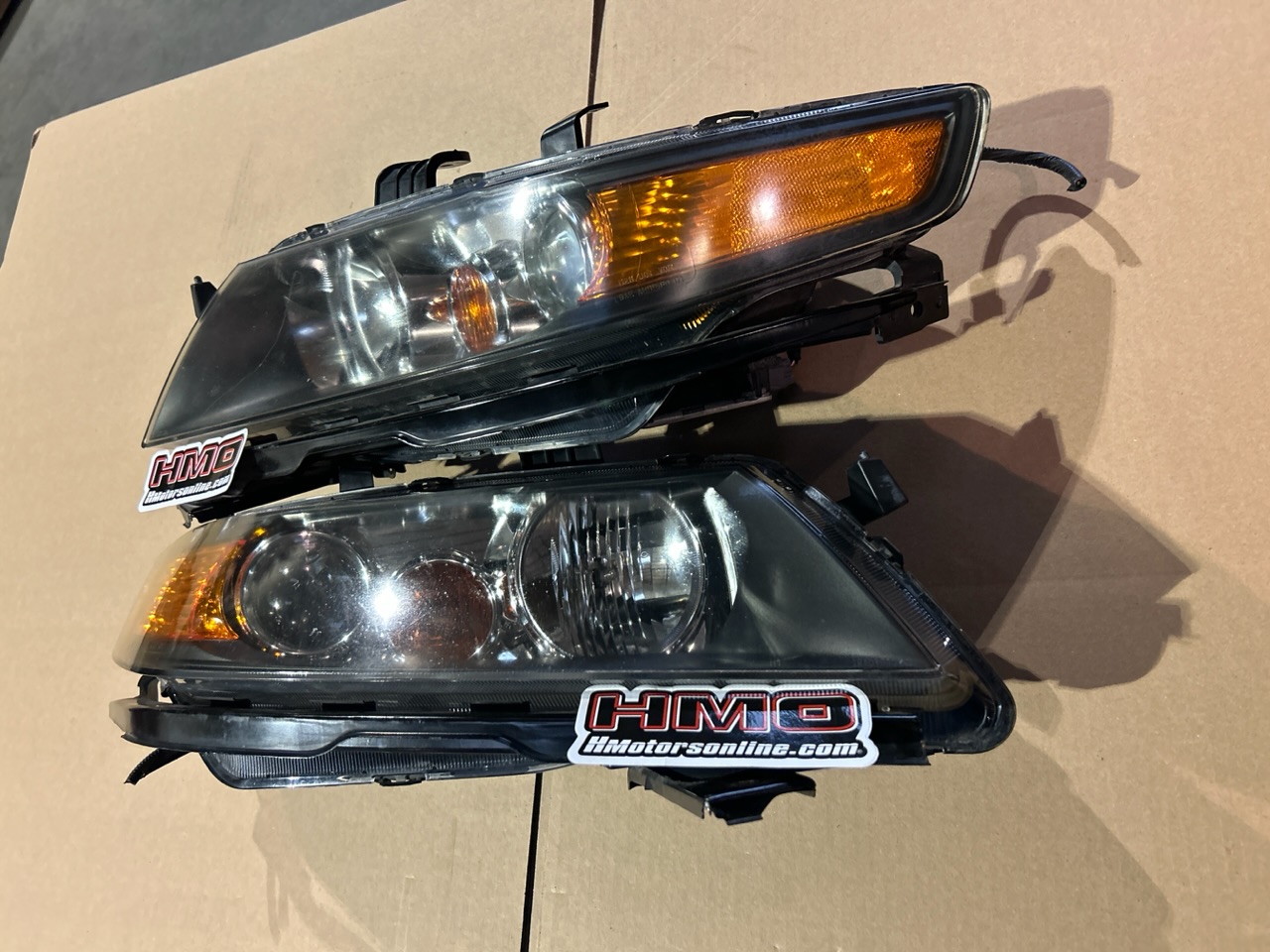 06-08 Acura TSX OEM Front Headlights with HID Ballast – HMotorsOnline